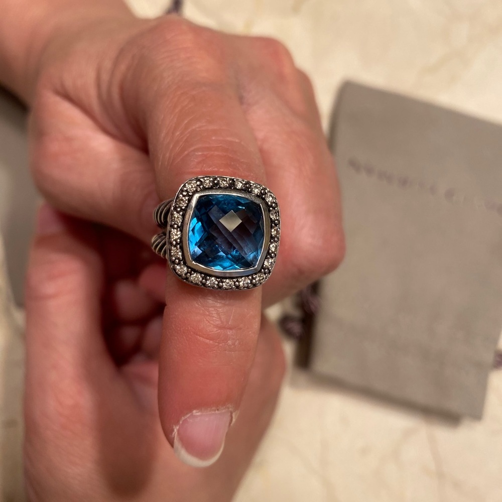 Authentic Original David Yurman 11mm Ring Size 5 - Gem